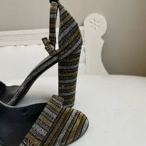 Shoes | Lulus Metallic Stripes Block Heel Oprn Toe Sandal Shoe Gold ...